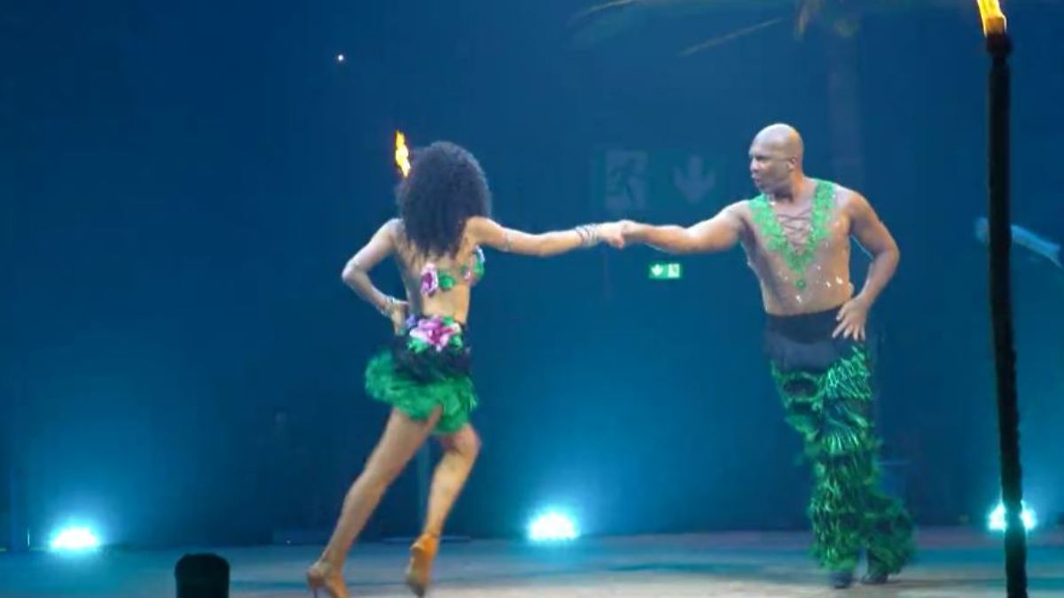 Fußtritt bei Live-Tour: "Let's Dance"-Star Ekat: "Der Zeh-Nagel wird ...