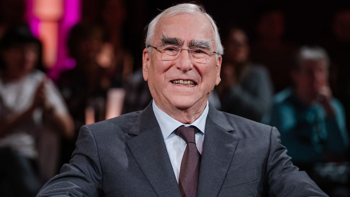 Ex-Minister bei Markus Lanz: Theo Waigel: "Dilettantisch war viel, was ...