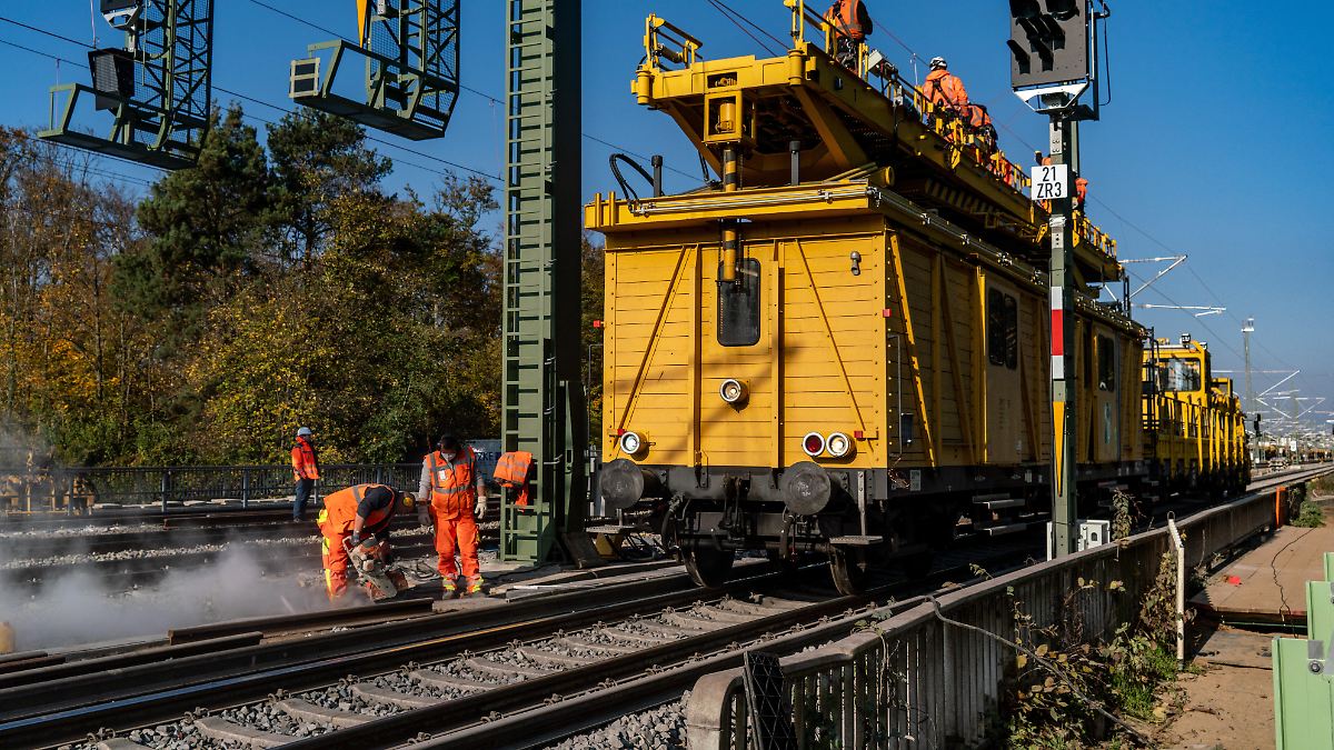 Zwischen Frankfurt und Mannheim: Bahn feiert Neustart der Riedbahn - n ...