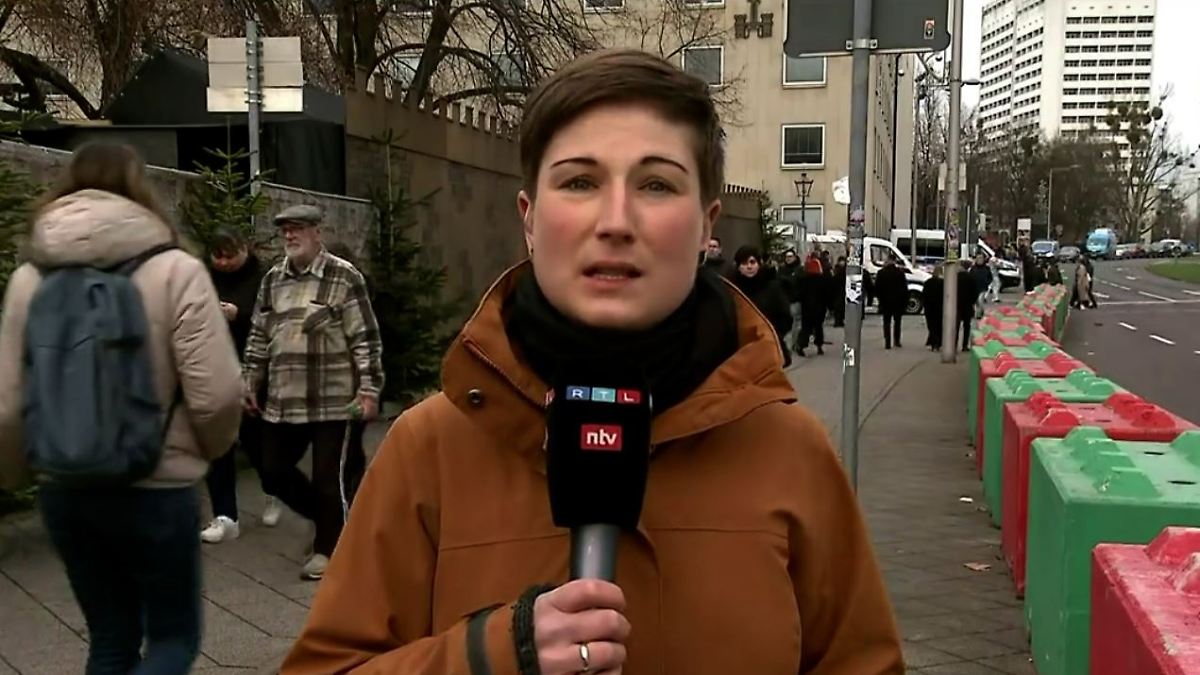 ntv-Reporterin Graf vor Ort: "Weihnachtstrubel in Magdeburg ist ...