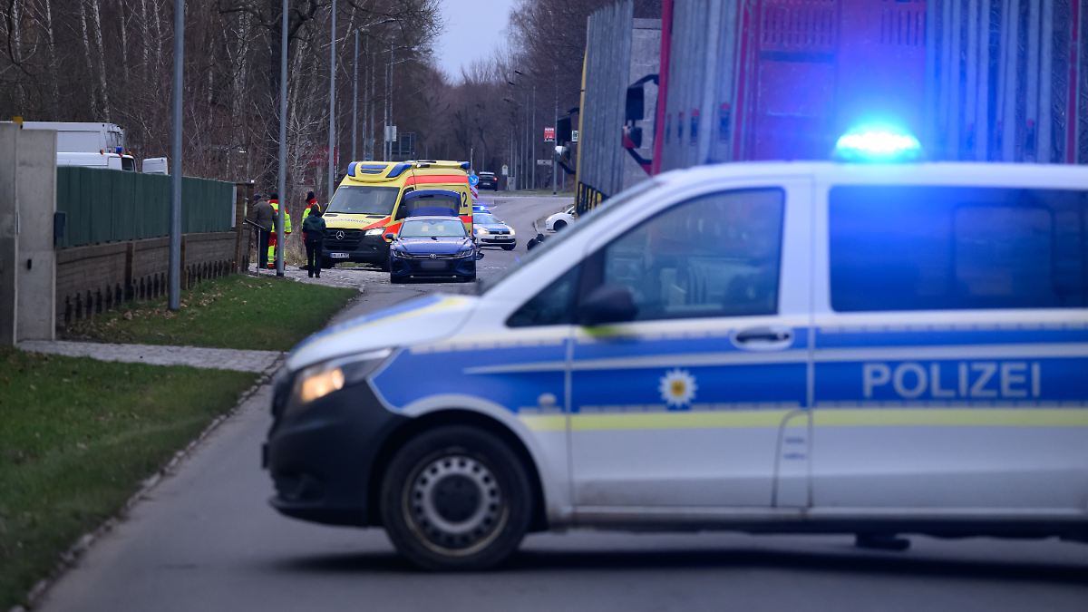 Drei Verdächtige festgenommen: Polizist stirbt bei Verfolgungsjagd mit Autodieben in Brandenburg ...