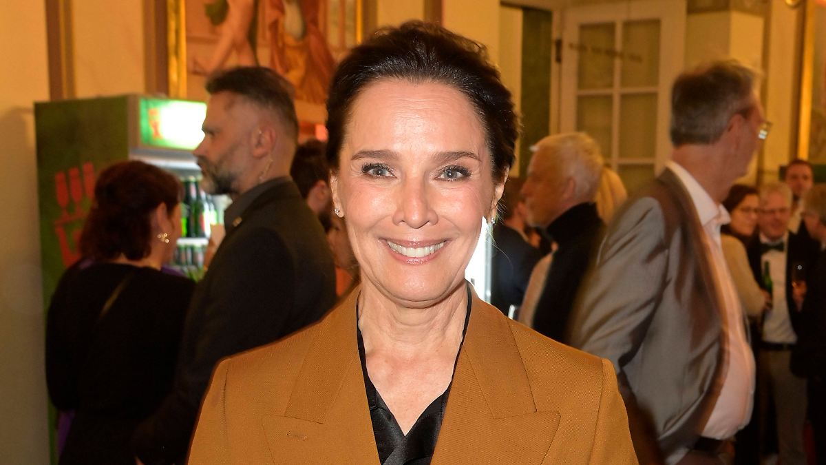 Der Tag: Desirée Nosbusch wieder solo? - n-tv.de