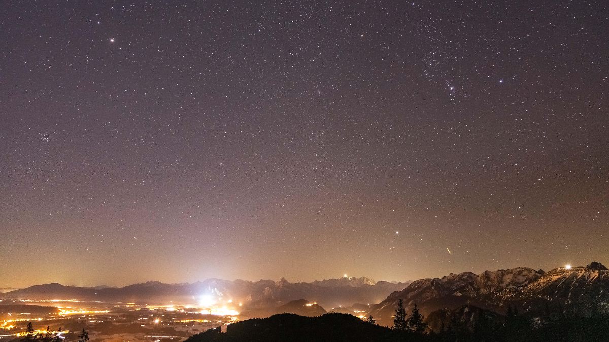 Seltene Planeten-Parade: Venus, Mars, Jupiter, Saturn, Uranus und ...