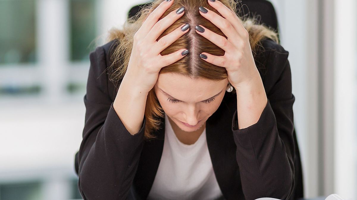 "Ich kann nicht mehr!": Burn-out? Diese Warnzeichen sollten Sie kennen ...