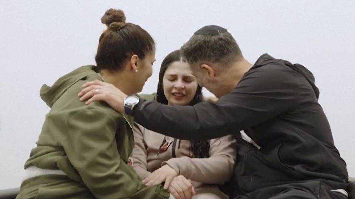 Hamas hatte es "mit Löwinnen" zu tun: Wie israelische Geisel-Angehörige die Freilassung erleben ...