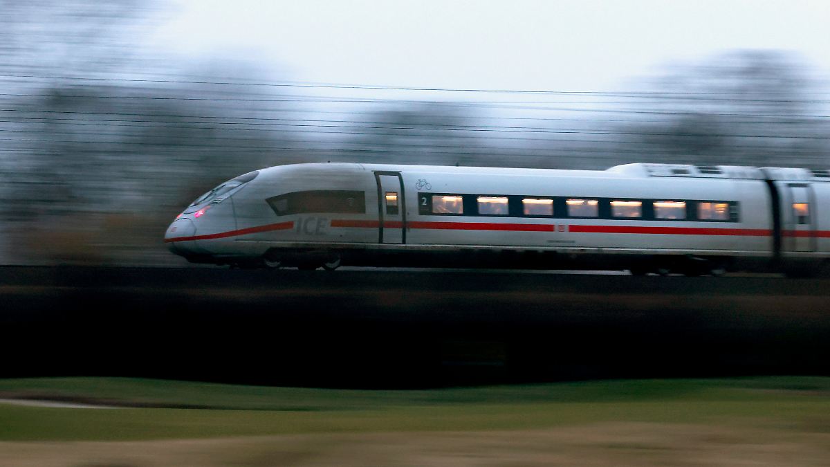 Neue Technik macht es möglich: Deutsche Bahn verbessert Handyempfang im ...