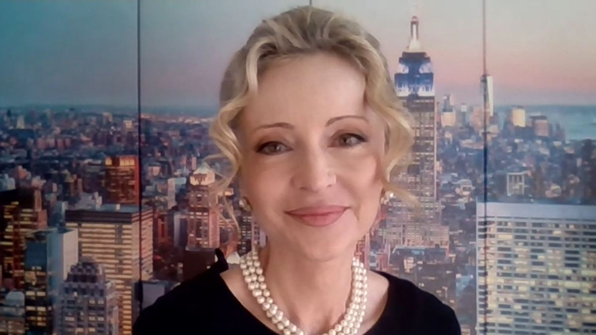 Sandra Navidi, BeyondGlobal: Trump-Berater "lügen vor der Kamera wie ...