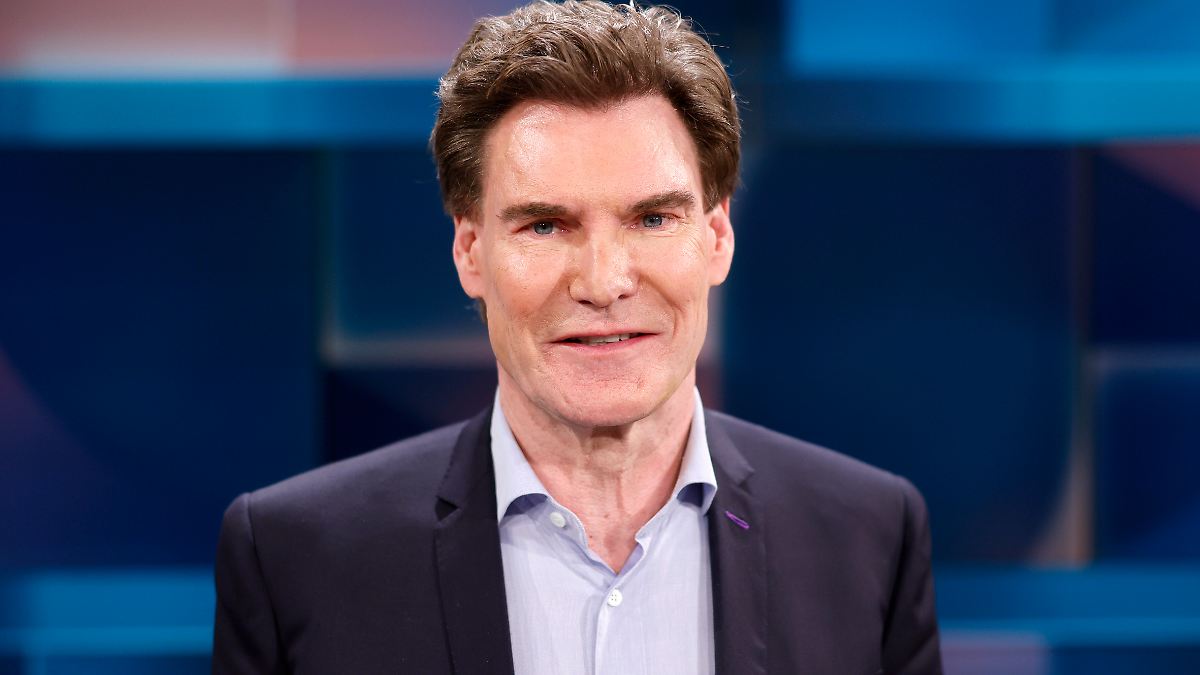 Veronica Ferres gratuliert verliebt: Carsten Maschmeyer bekommt spezielle Überraschungstorte - n ...