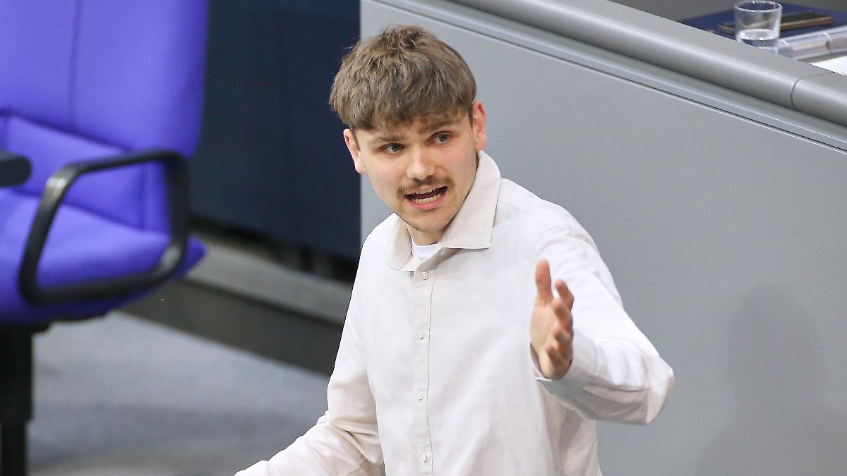 Luke Hoß: "Viele Reden im Bundestag sind langweilig und einfach ...