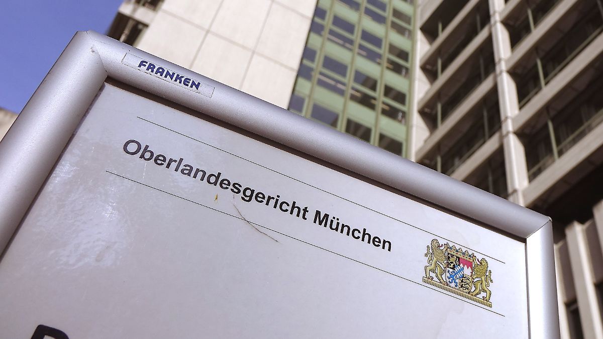 Umsturz mitgeplant?: Angeklagte in Prozess um "Reichsbürger"-Gruppe Reuß ist tot - n-tv.de