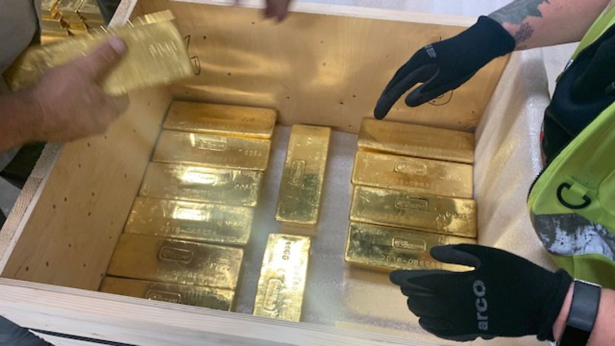 Niemand kauft so viel wie Polen: Fünf Grafiken zum Gold-Boom - woher es kommt, wohin es geht - n ...