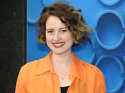 Tod nach Fahrradunfall: Trug Schauspielerin Wanda Perdelwitz einen Helm ...