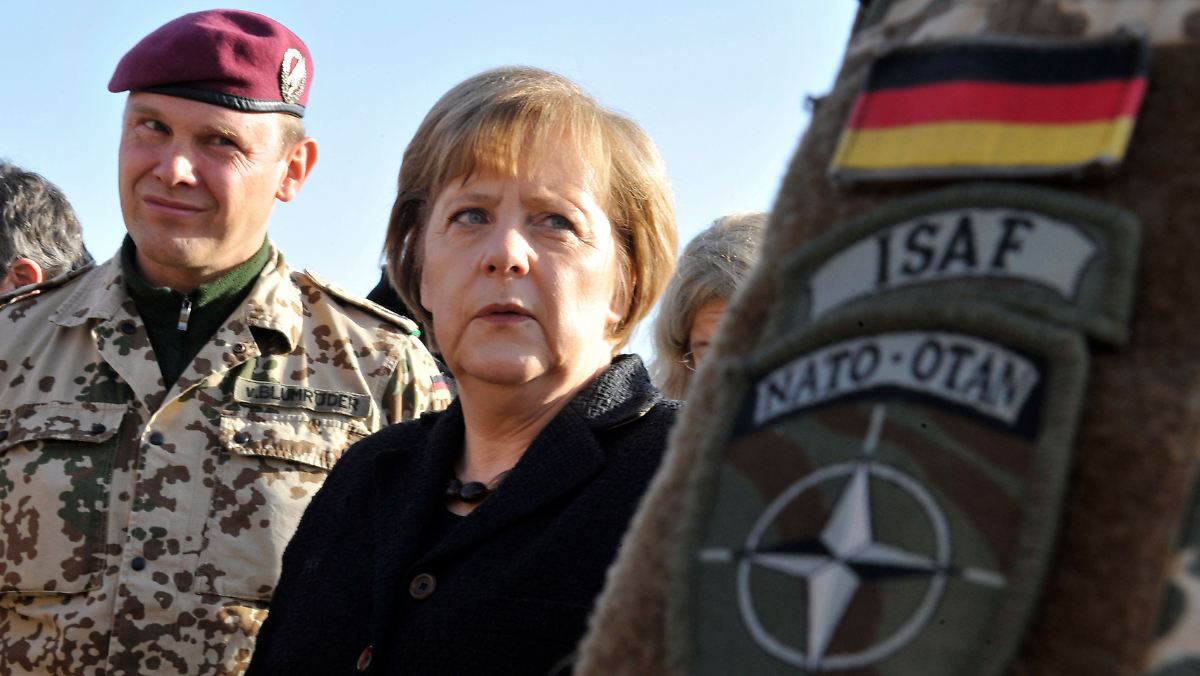 "Kampf für Freiheit muss weitergehen": Merkel: Terror noch nicht ...