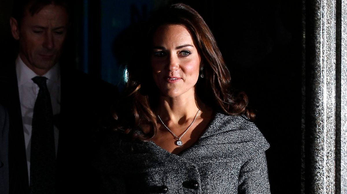 Erster Solo-Auftritt: Herzogin Kate in der Gallery - n-tv.de