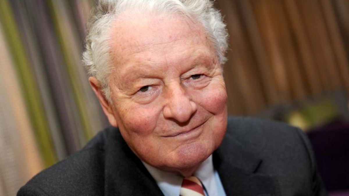 Einblicke in die Königshäuser: Adelsexperte Rolf Seelmann-Eggebert ...