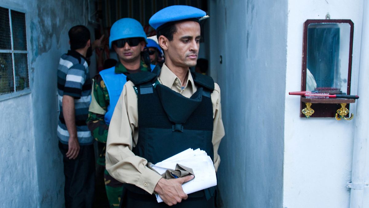 Hillary Clinton: "Assad verdoppelt seine Falschheit" - Milizen in ...