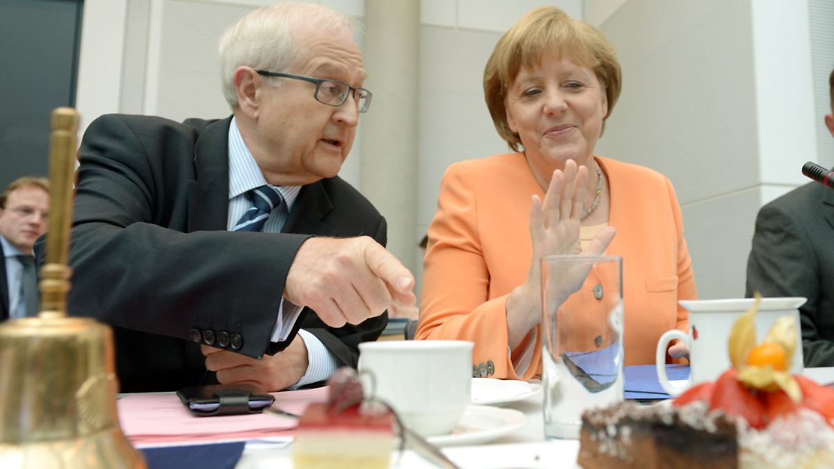 "Nicht solange ich lebe": Merkel: Eurobonds, nein danke - n-tv.de
